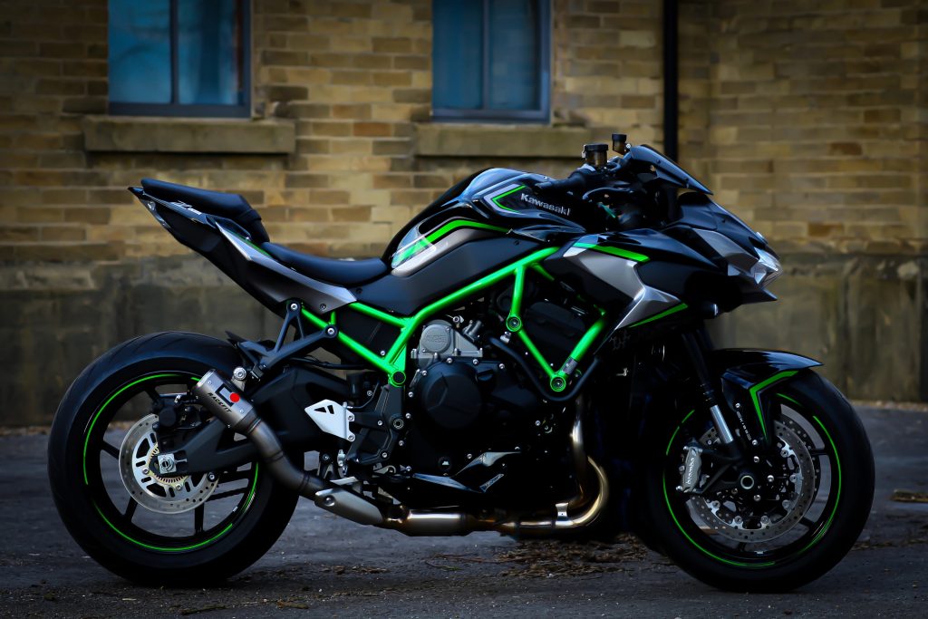 KAWASAKI ZH2 GROWLER-X